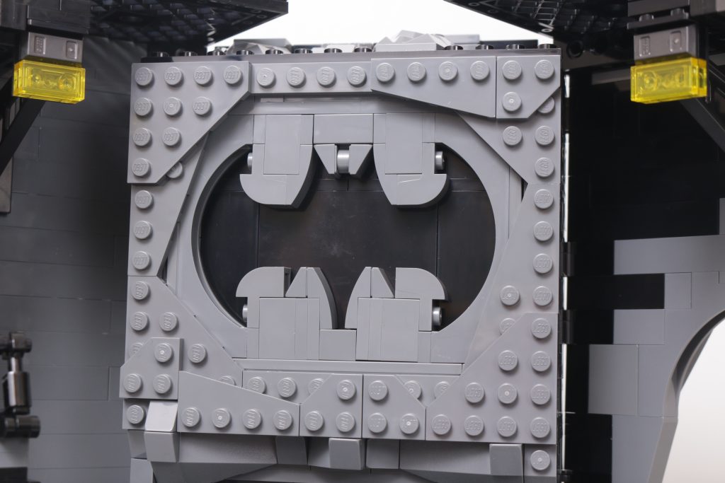 LEGO Batman 76252 Batcave – Shadow Box review