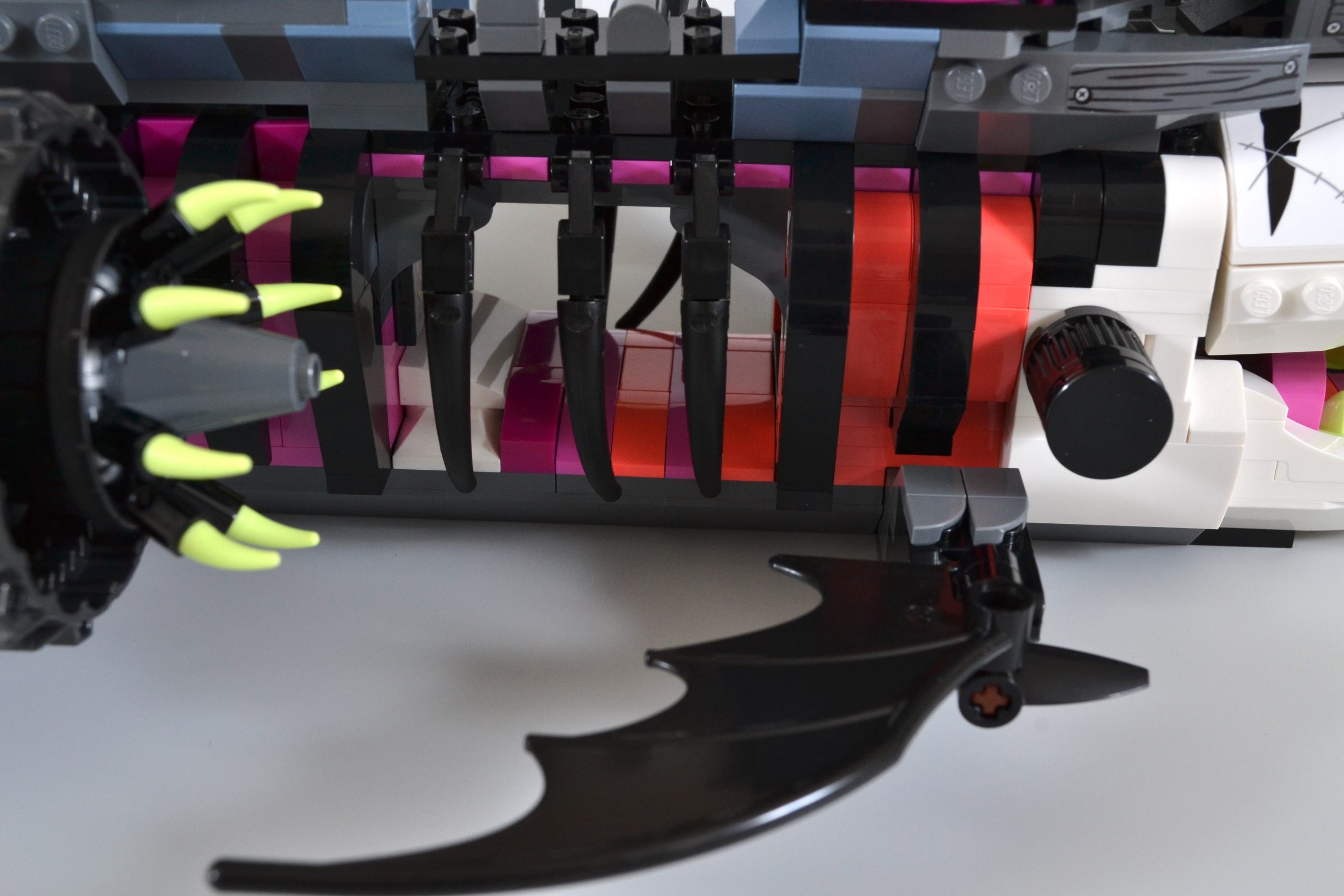 LEGO DREAMZzz 71469 Nightmare Shark Ship review