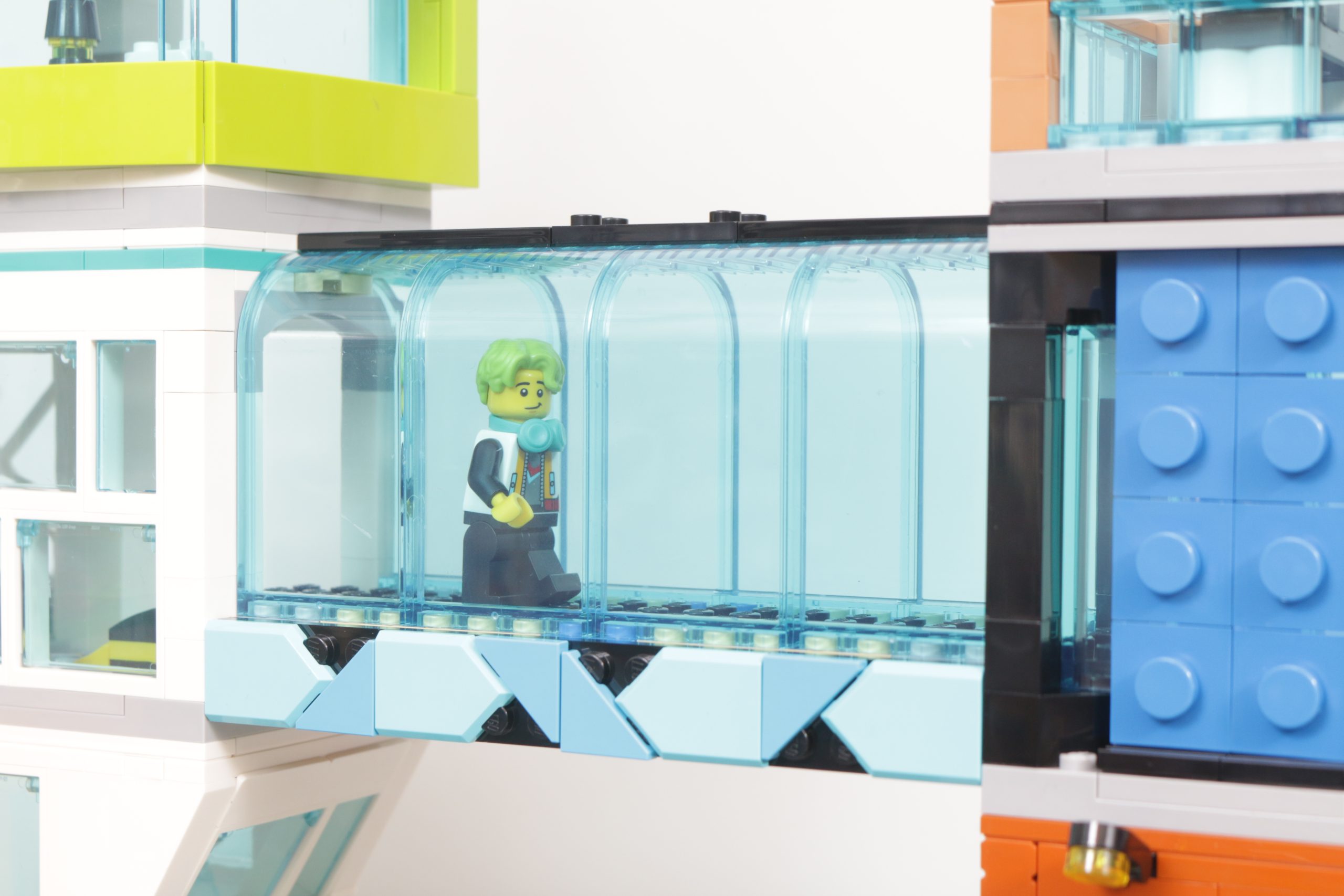 LEGO City 60380 Downtown review and full gallery