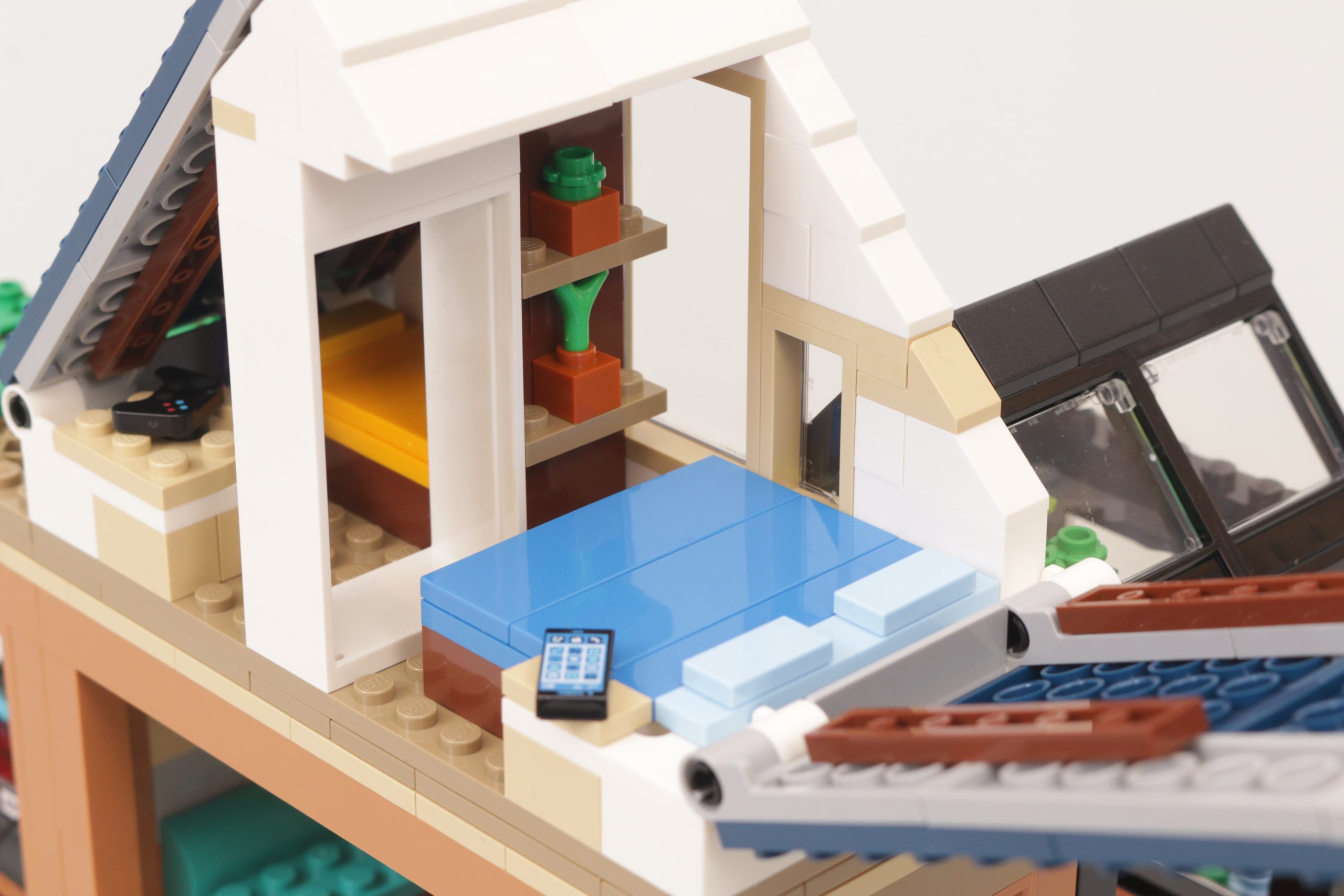 LEGO City 60398 Family House and Electric Car review
