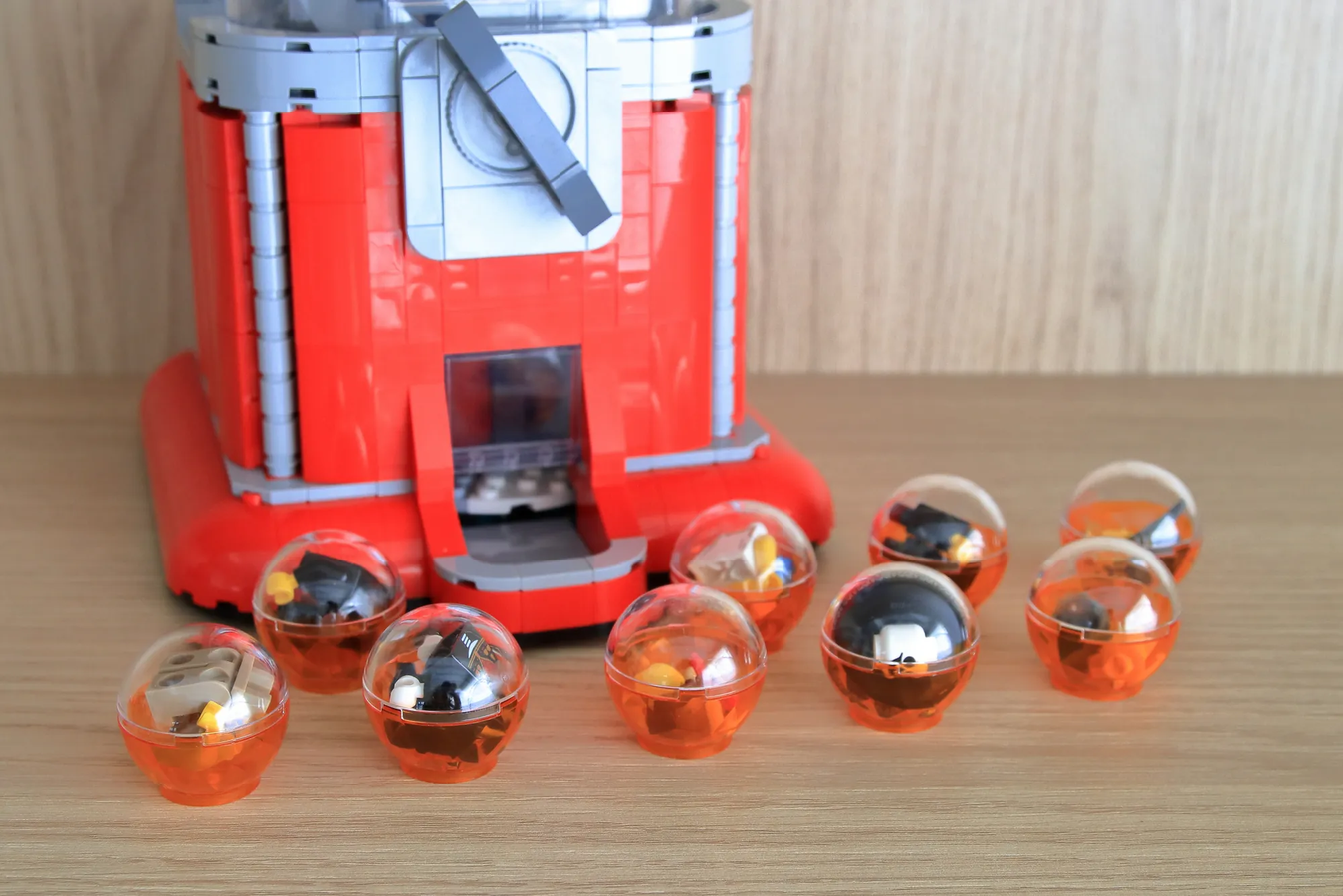 Spin to win: working LEGO gumball machine hits 10K on Ideas