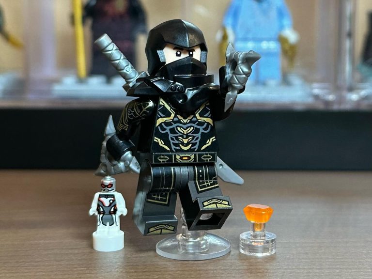 Make perfect LEGO Marvel Ronin minifigure with NINJAGO sets