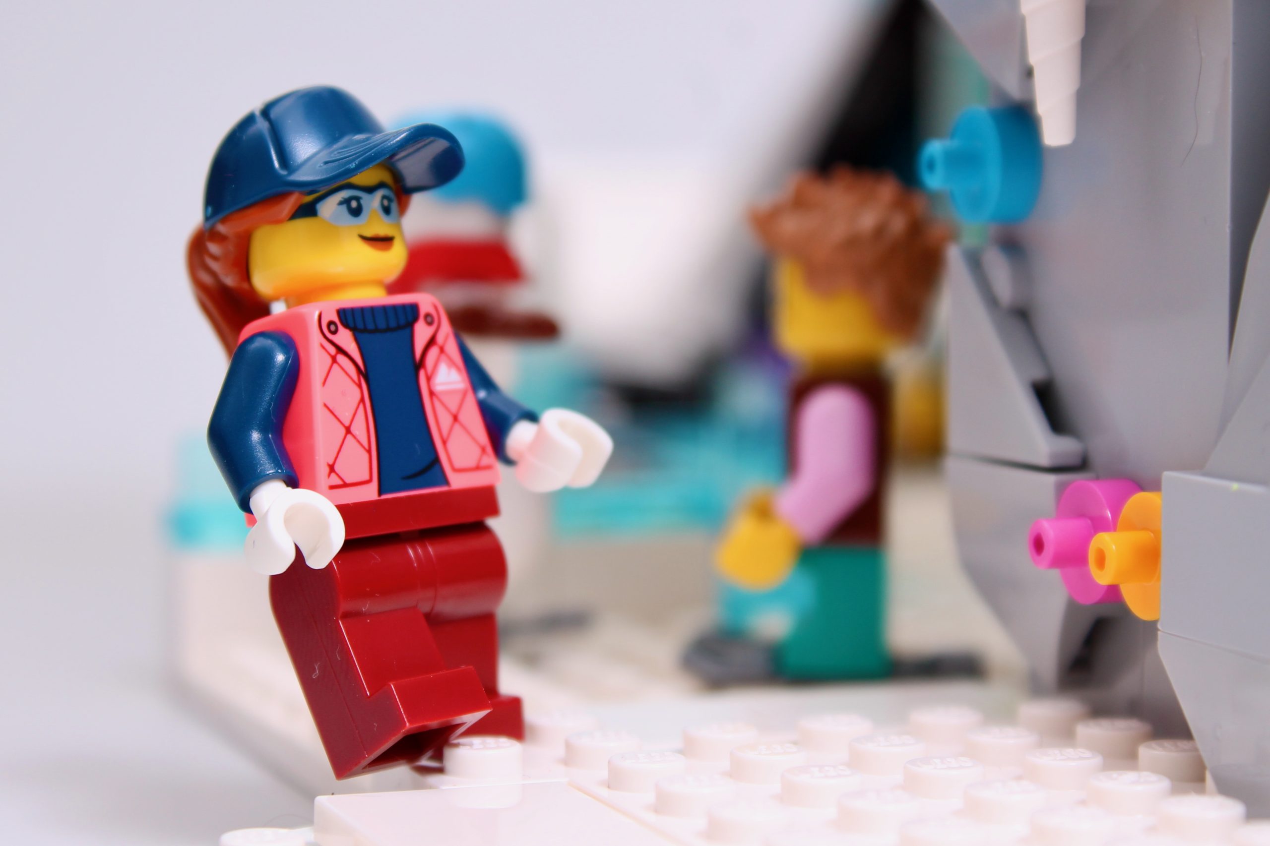 LEGO City 60366 Ski and Climbing Center review