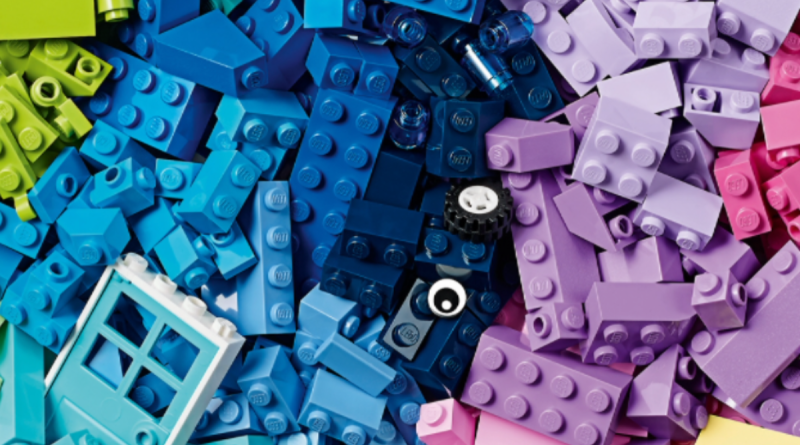 First look at LEGO Classic 11032 Creative Colour Fun
