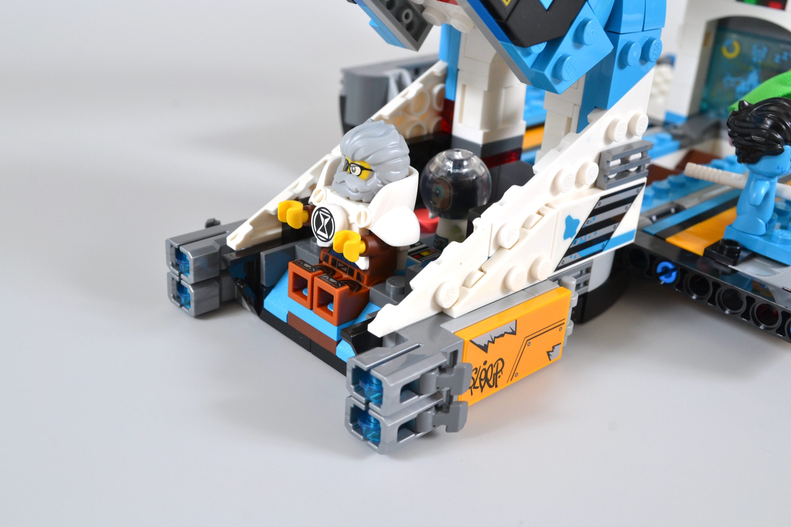 LEGO DREAMZzz 71460 Mr. Oz’s Spacebus review