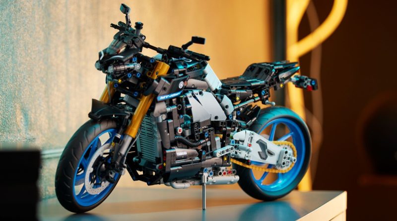 LEGO Technic 42159 Yamaha MT-10 SP officially revealed