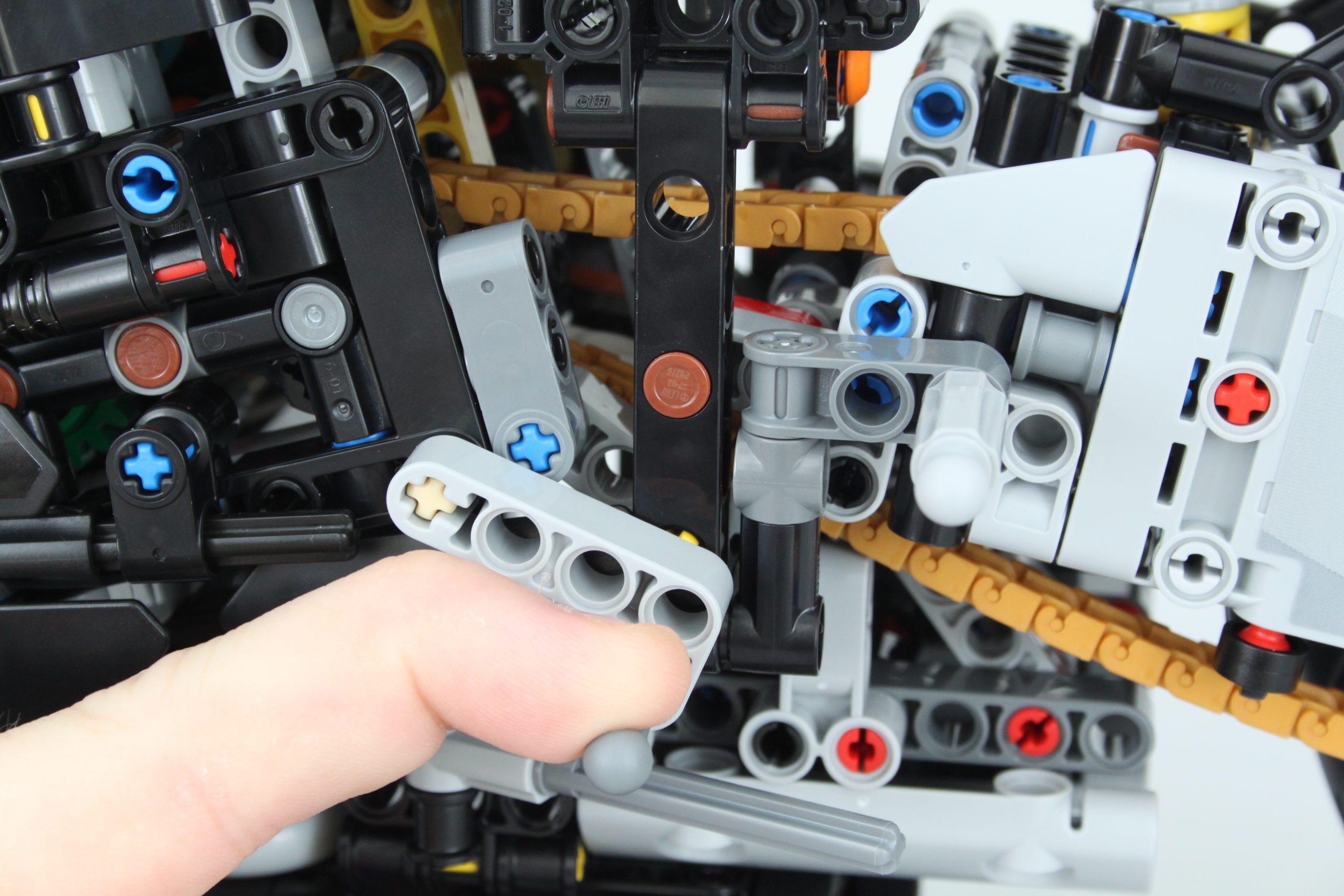 LEGO Technic 42159 Yamaha MT-10 SP review