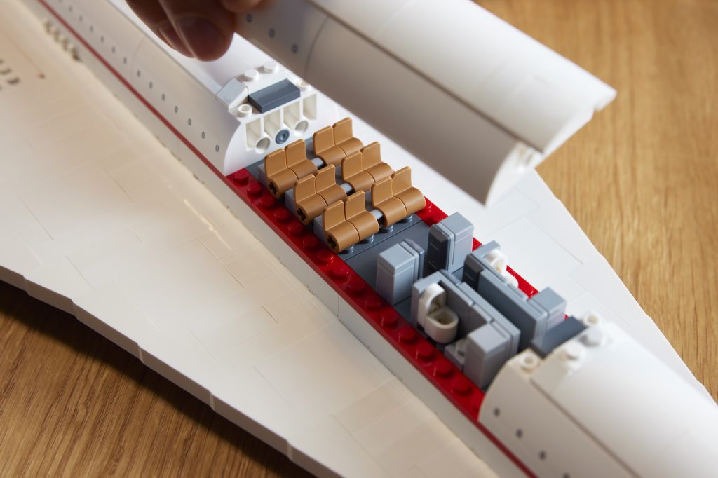 LEGO Icons 10318 Concorde visual tour and gallery