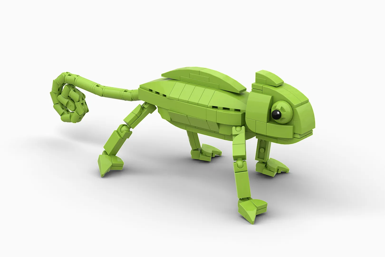 Tiny LEGO Ideas chameleon’s race to 10K couldn’t be better timed